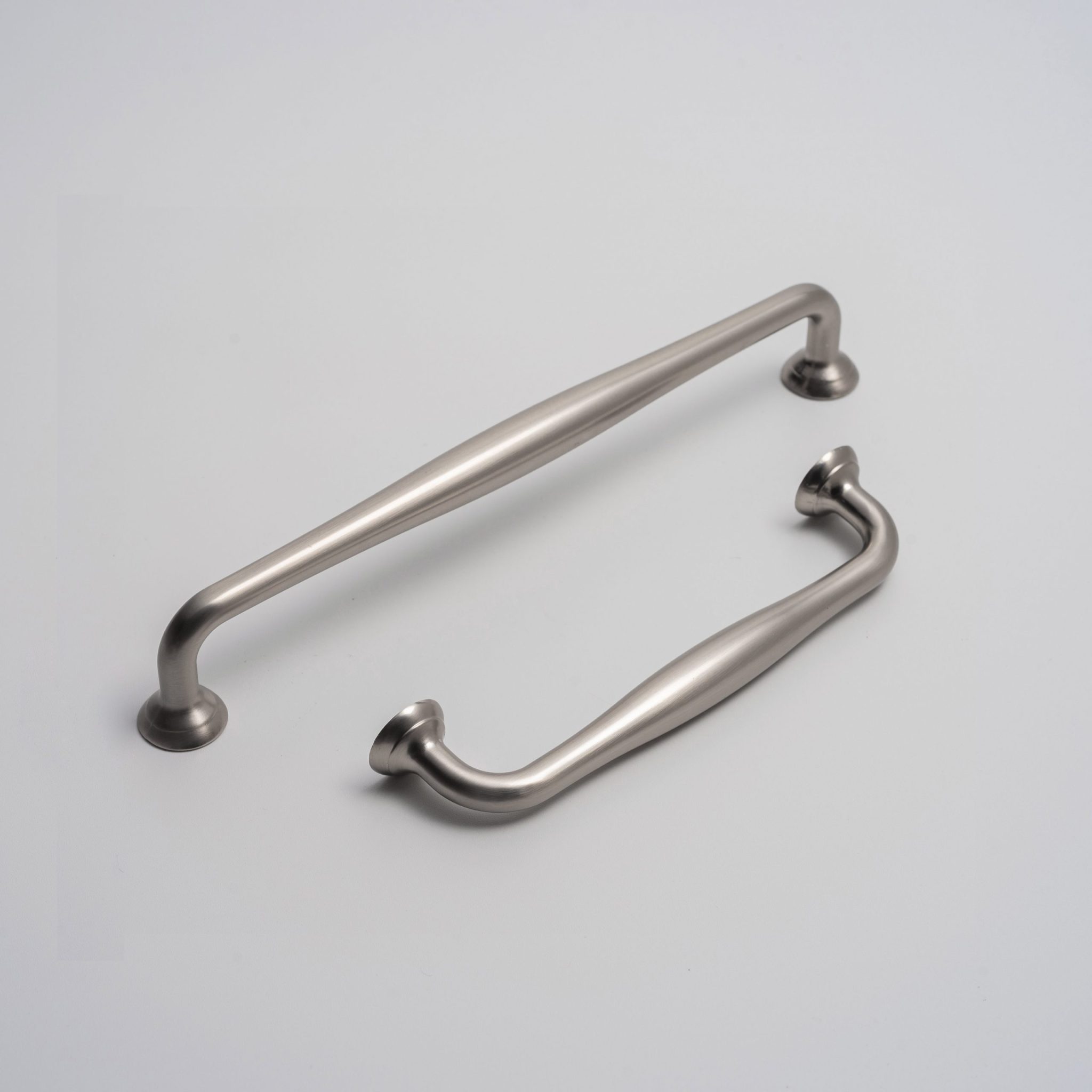 Mackay Classic Hamptons Kitchen Handles | KT & CO