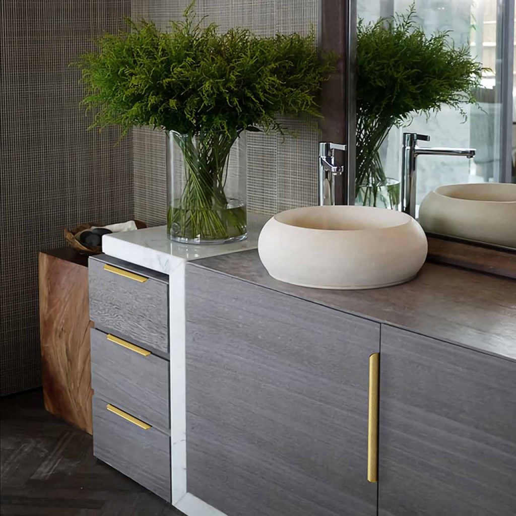 Darwin Kitchen Lip Pull Handles | KT & CO